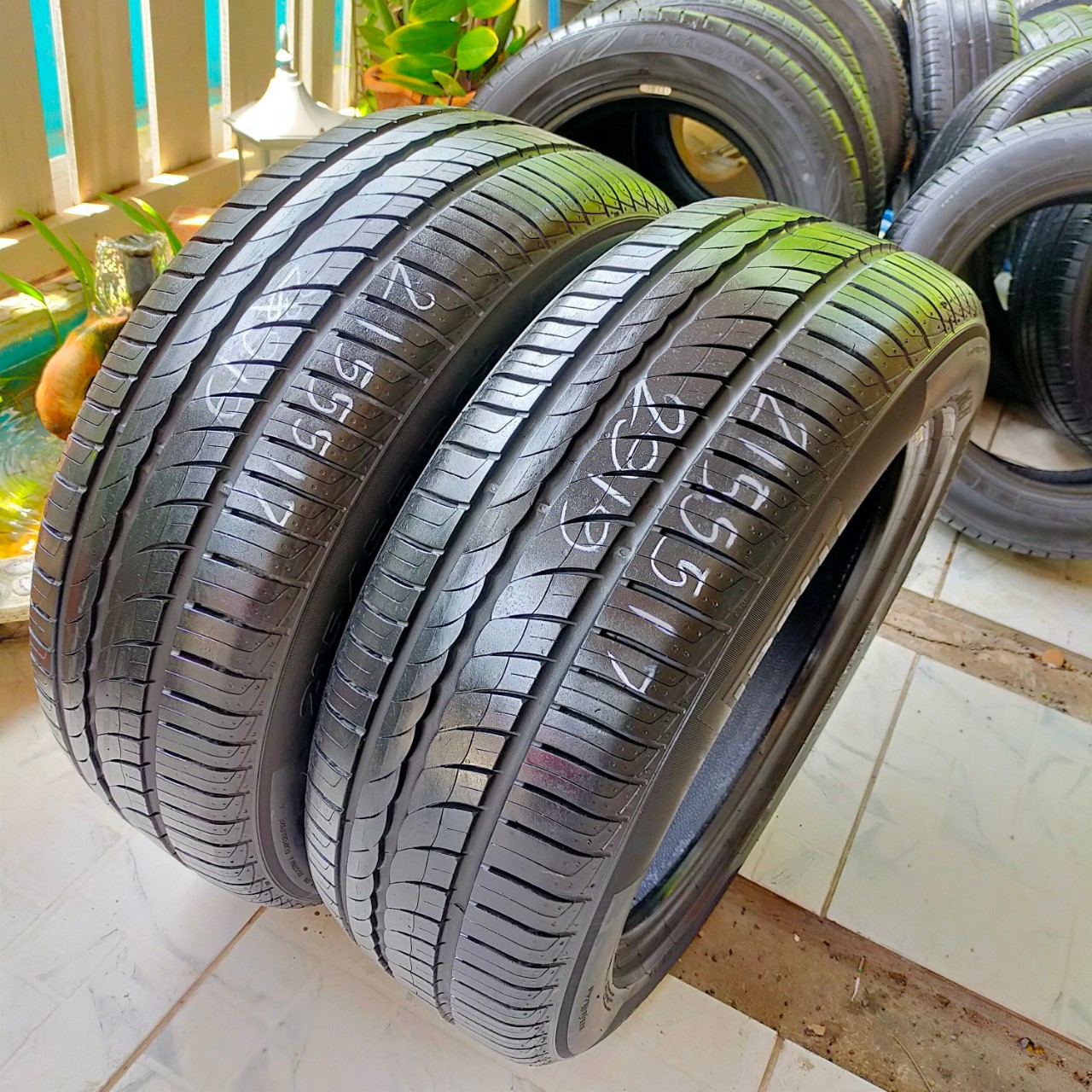 (ราคาต่อคู่ 2 เส้น) ยาง% Pirelli รุ่น Cinturato P1 215/55/17 ปี19 (2919)