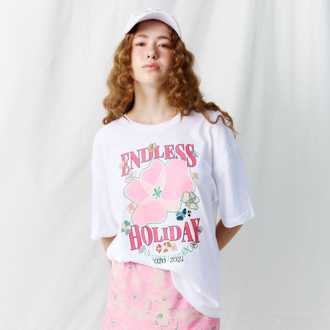 Endless Holiday Secret (garden) Tour Tee 2024 Jasmine White