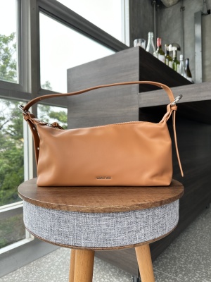 (Pre-Order พร้อมส่งใน 7-12 วัน) KAPPA Mia Shoulder Bag